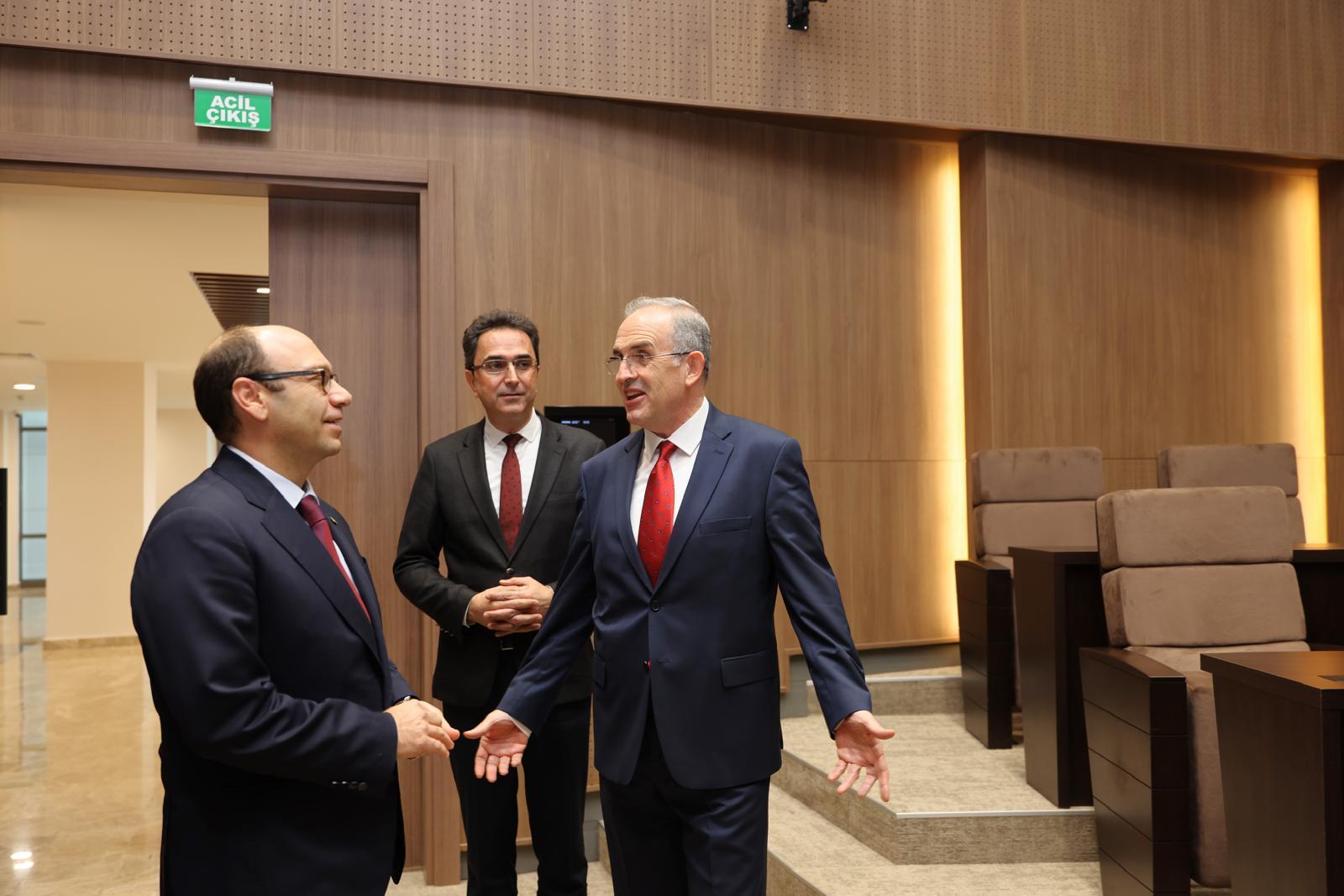 BANDIRMA ONYEDİ EYLÜL ÜNİVERSİTESİ - Kurumsal İletişim Koordinatörlüğü ...